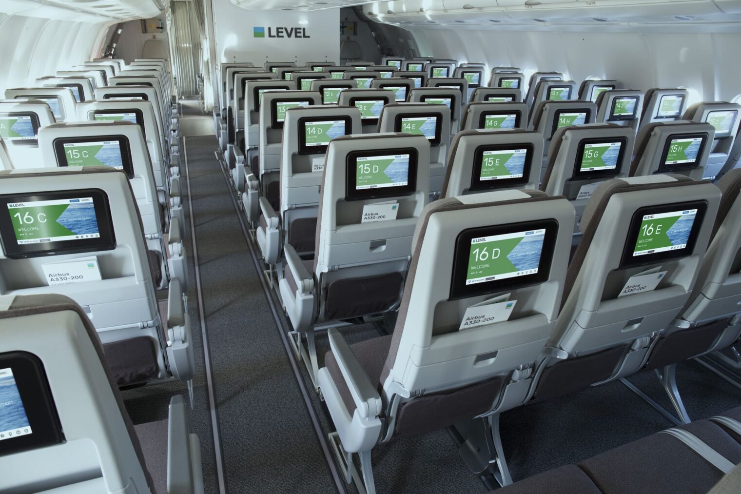 Level consolida la ruta Barcelona – Santiago - Aero-Naves