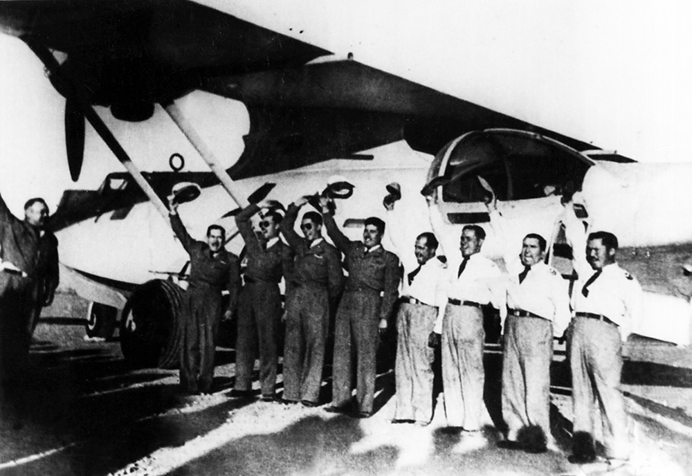 75 años de la hazaña del "Manutara": Primer vuelo a Rapa Nui - Aero-Naves
